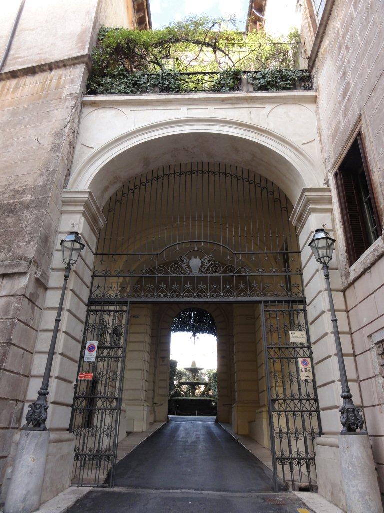 Roma - Palazzo Taverna